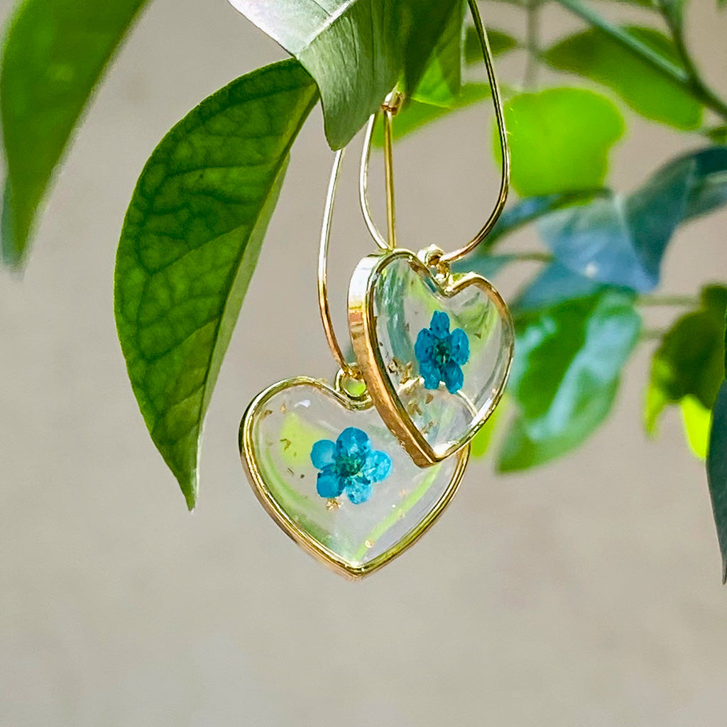 Fleeting Fairy Real Dried Flower Earrings – Delicate Botanical Charm