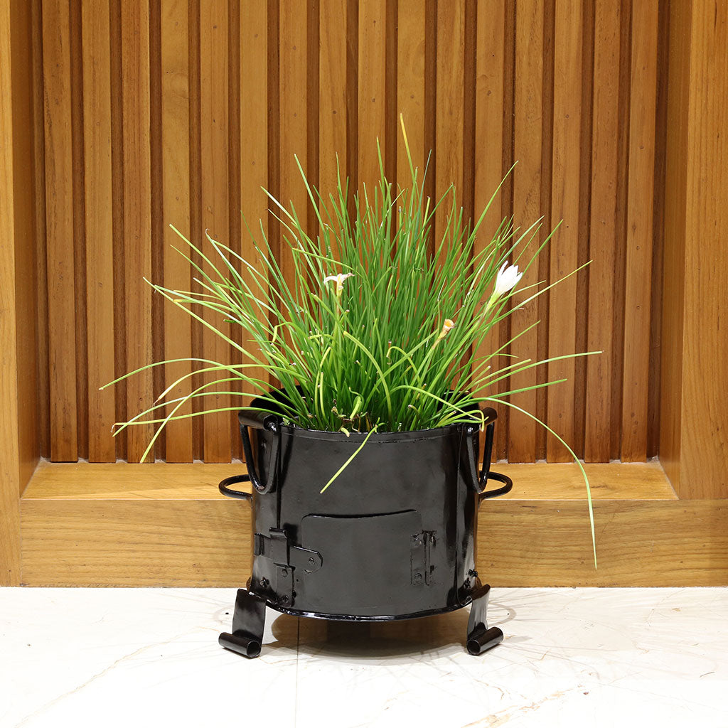 Stove-Shaped Metal Plant Pot for Creative Home Decor | myBageecha