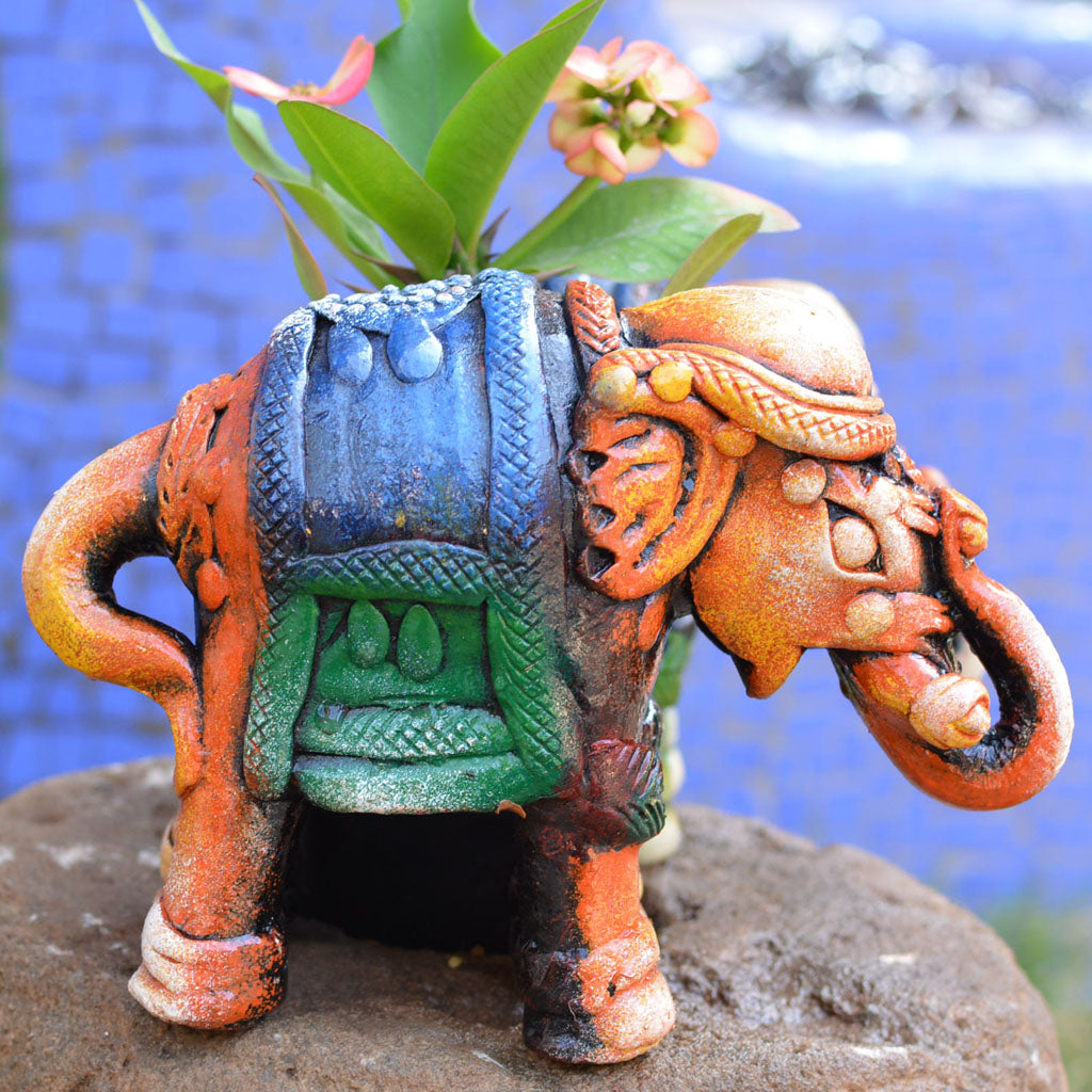 Set of 2 Decorative Terracotta Elephants – myBageecha